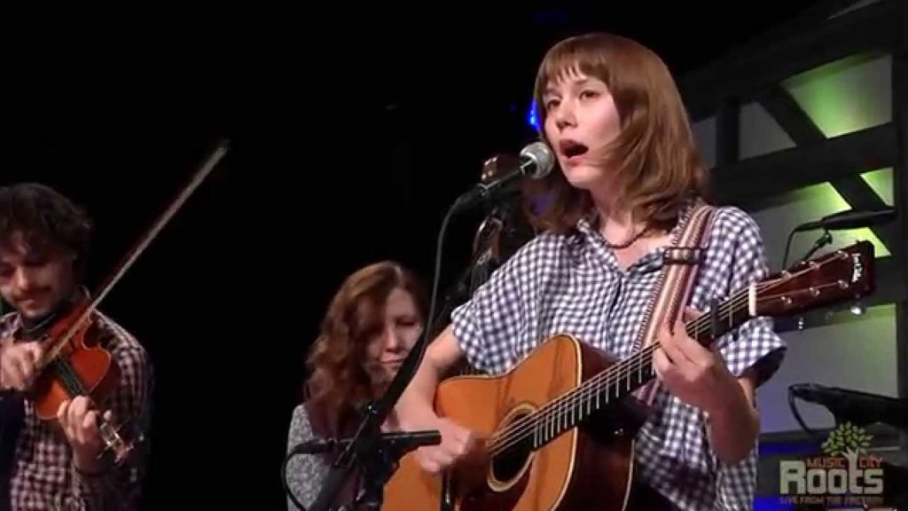 Molly Tuttle and Billy Strings「Sittin On Top Of The World」 | ブルーグラス音楽倉庫 ...